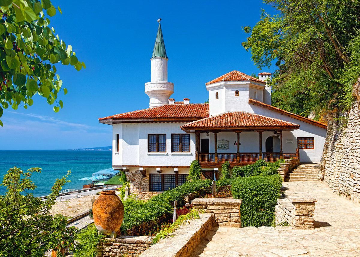 Palace and Botanical Garden in Balchik